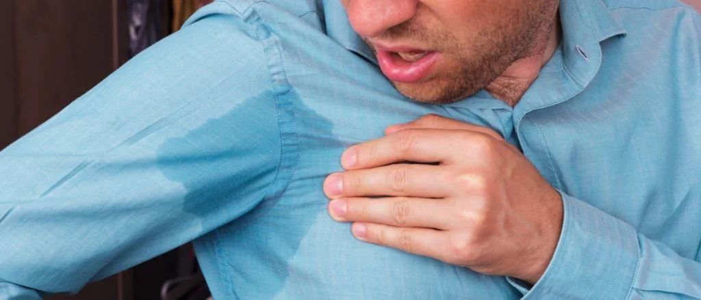 Suor excessivo: causas, locais e tratamentos